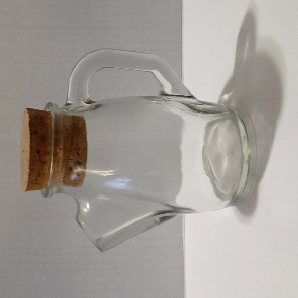 Westmoreland | Kitchen | Vintage Westmoreland Glass Pitcher With Snub ...